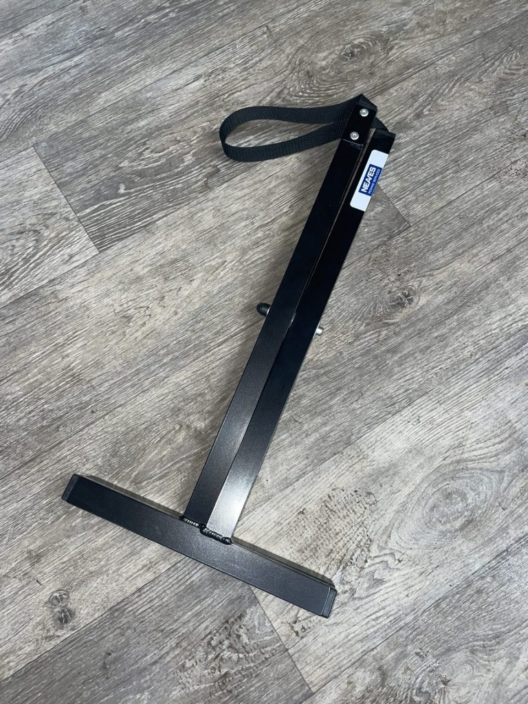 Small (low) folding trestle for singles - Neaves Rowing Services